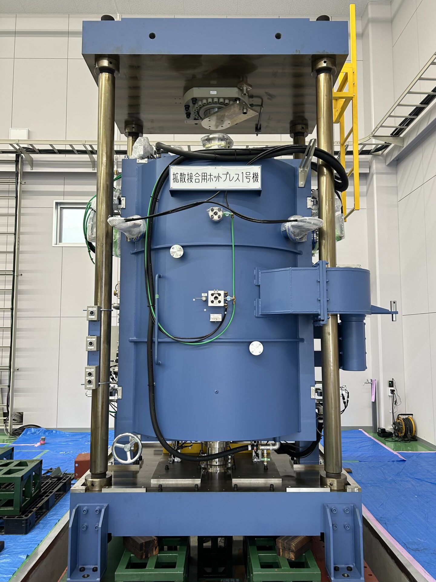 Diffusion Bonding Machine - Top Seiko Co,. Ltd.